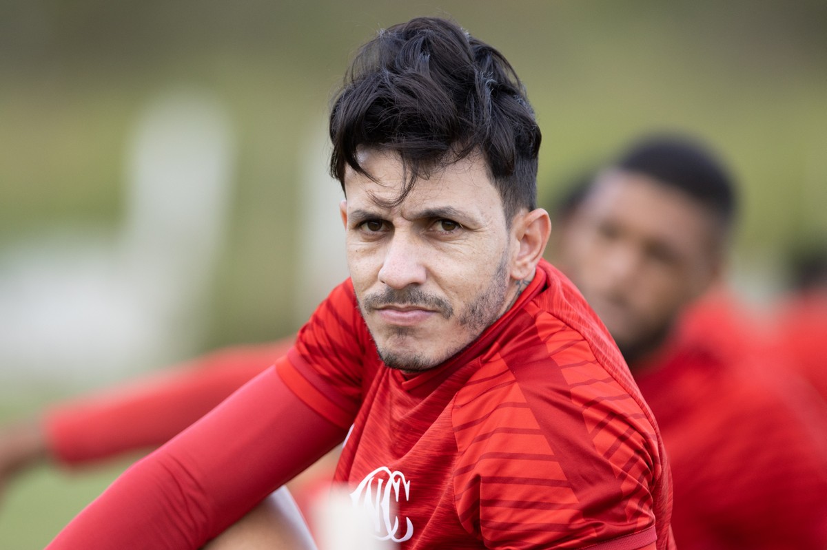 Destaque do Náutico, Jean Carlos testa positivo para Covid-19 e ...