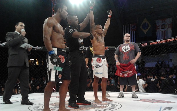 De olho em uma vaga no UFC, Ivan Batman agradece a Thiago Tavares ...