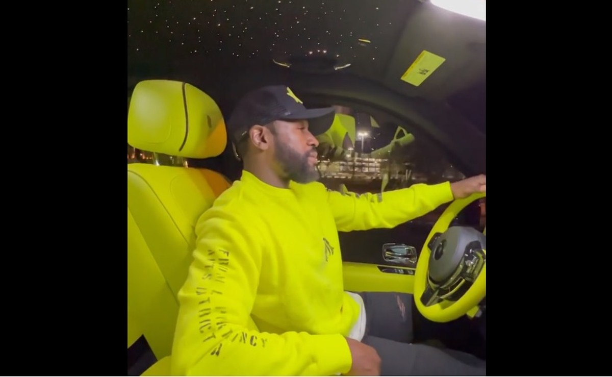 Com interior fluorescente, Floyd Mayweather passeia com Rolls-Royce de ...