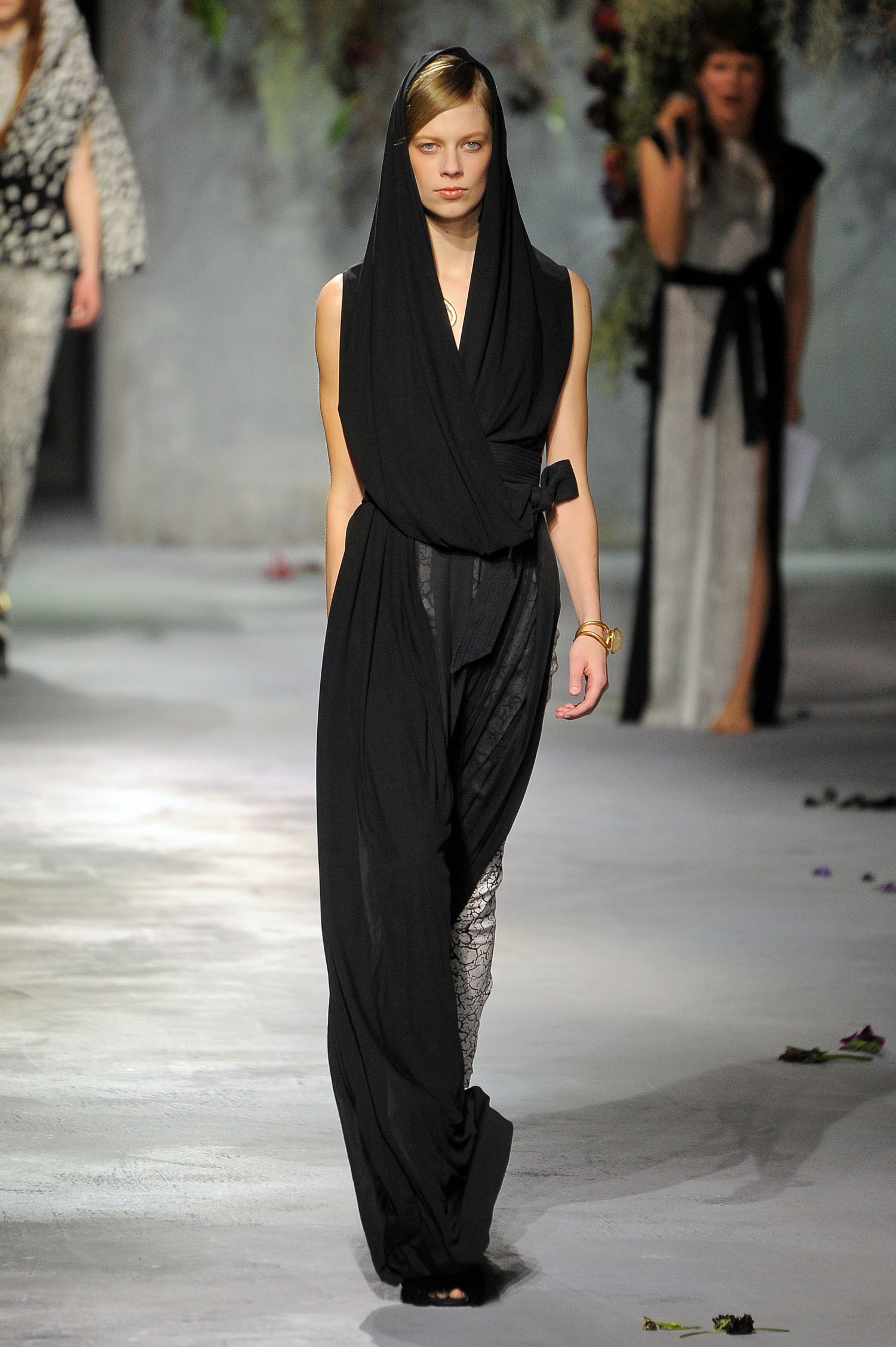 Vionnet | Paris | Inverno 2016 | Desfiles | Vogue