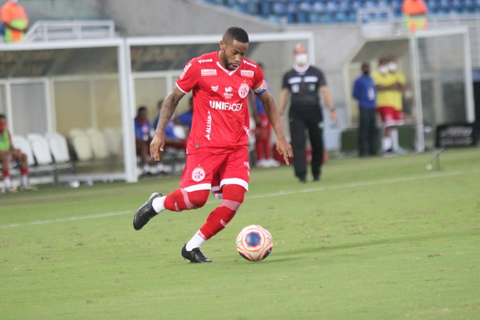 América-RN oficializa Esquerdinha e Wesley Smith; Romarinho e Everton ...