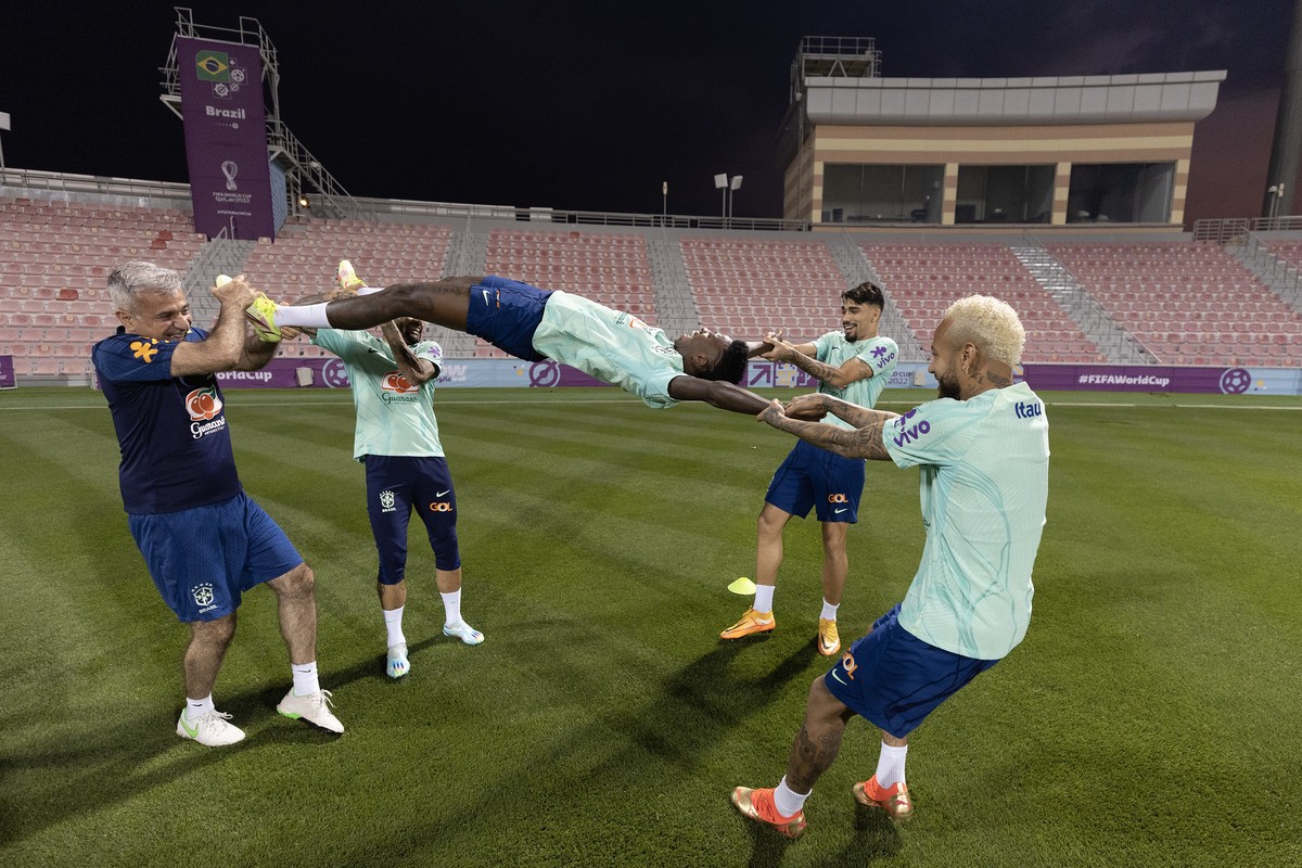 Internautas zoam foto de Vini Jr em treino da Seleção: "Nova dancinha ...