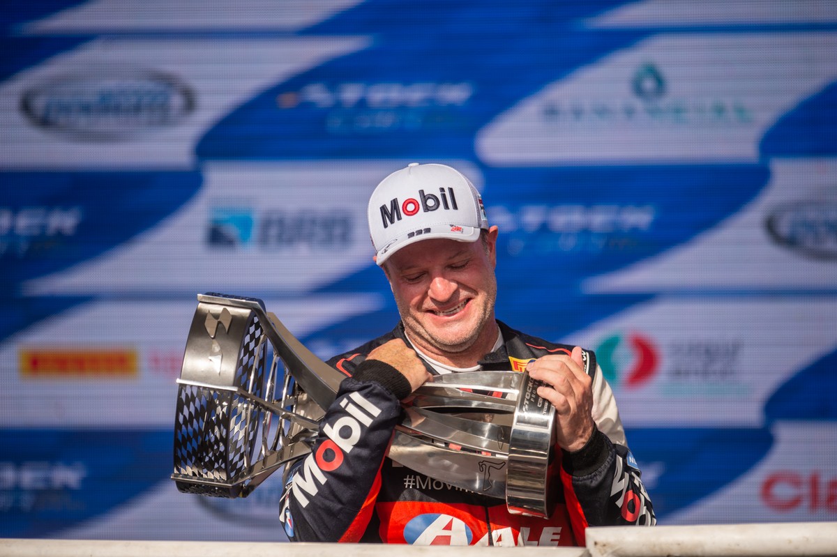 Barrichello é bicampeão da Stock Car; Casagrande é excluído de prova ...