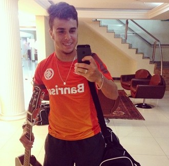 Feliz por chance, Andrigo aceita qualquer função: "Não tenho frescura"