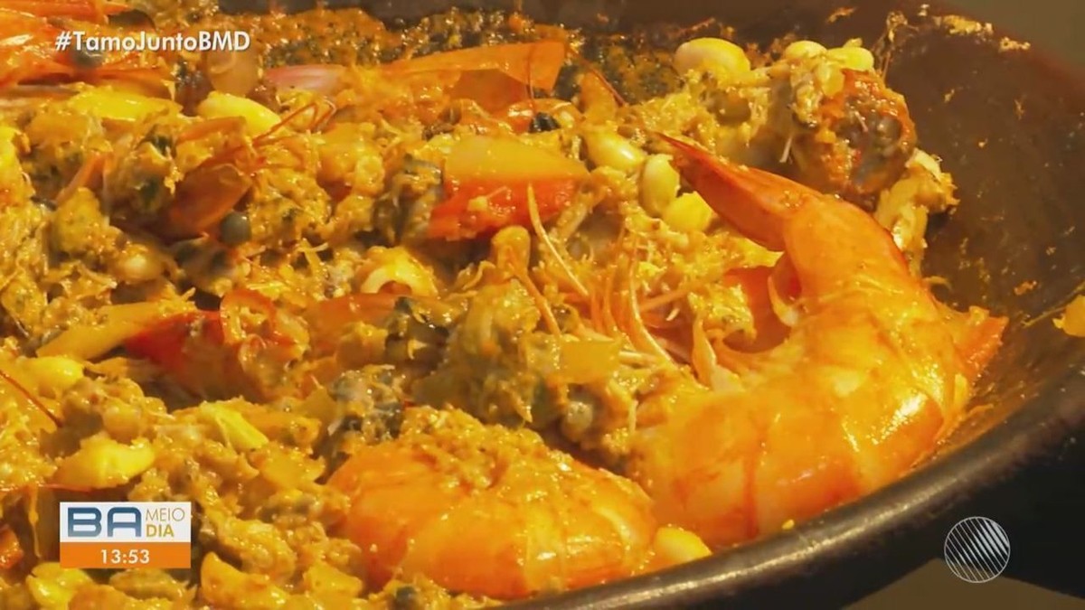 Panela de bairro ensina receita de abará de mangalô com guisado de ...
