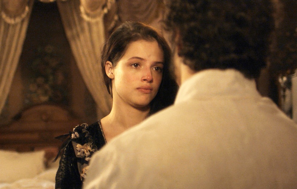 Domitila se entrega a Pedro após briga | vem por aí | Gshow