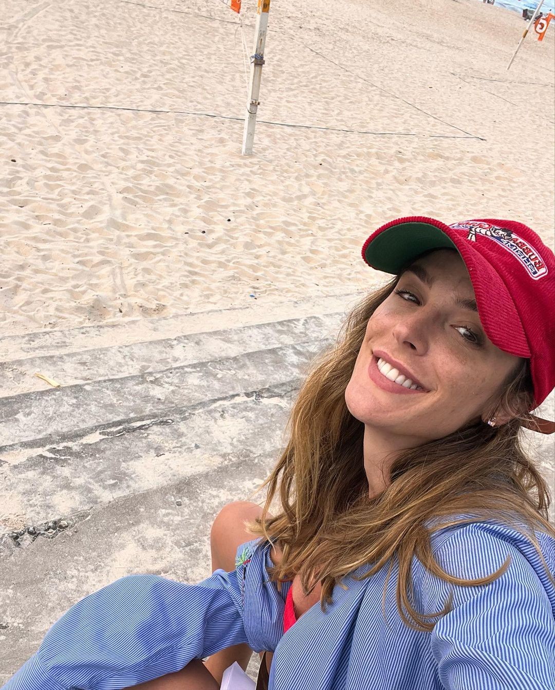 Rafa Brites reflete sobre tarde na praia sozinha: "Ninguém quis vir ...