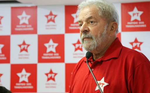 Maior corrente do PT faz campanha para Lula presidir partido - Época ...