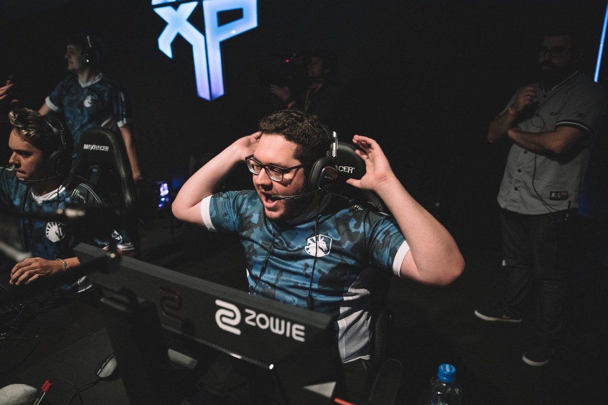 BR6: Liquid vence e dispara na liderança | rainbow 6 | ge