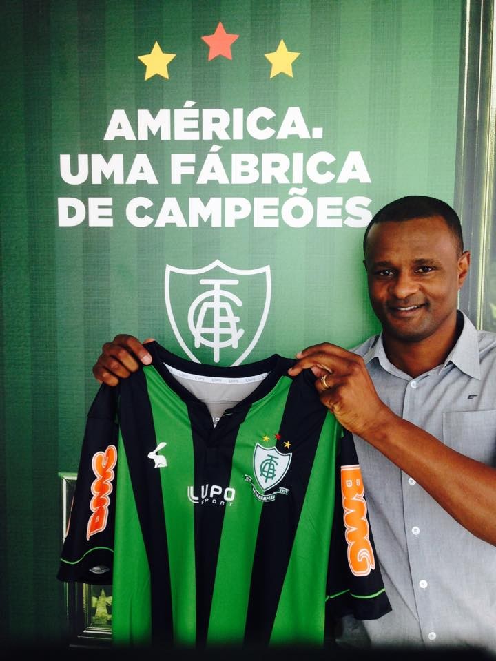 Entrevista exclusiva com Dênis | Blog Torcedor do América Mineiro ...