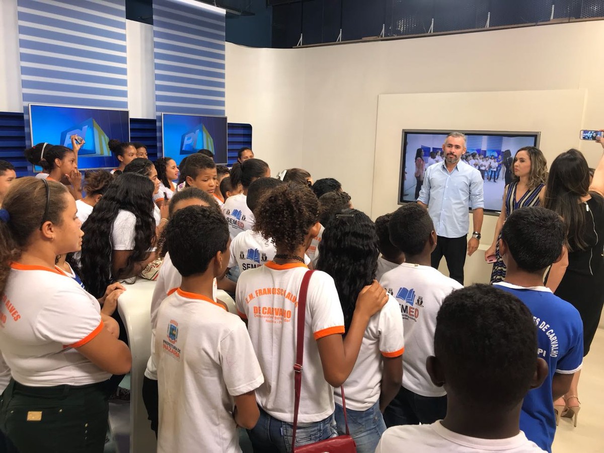 Projeto 'Amigos da TV Clube' recebe alunos da escola Francisco Alves de ...