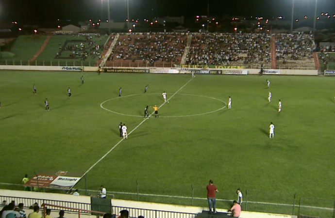 Na estreia de Vitor Hugo, Barretos encara o Penapolense no Fortaleza