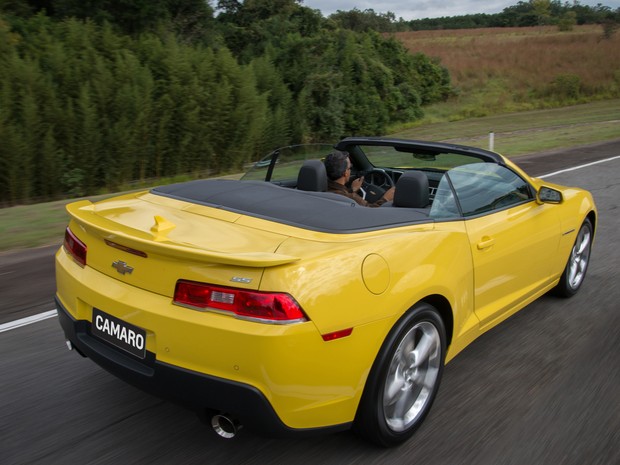 Auto Esporte - GM lança versão conversível do Camaro no Brasil por R ...