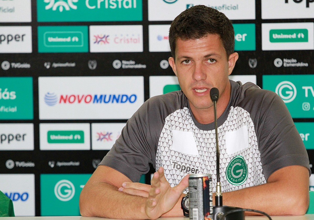 Barbieri comemora vitória na estreia e vê Goiás com capacidade para ser ...
