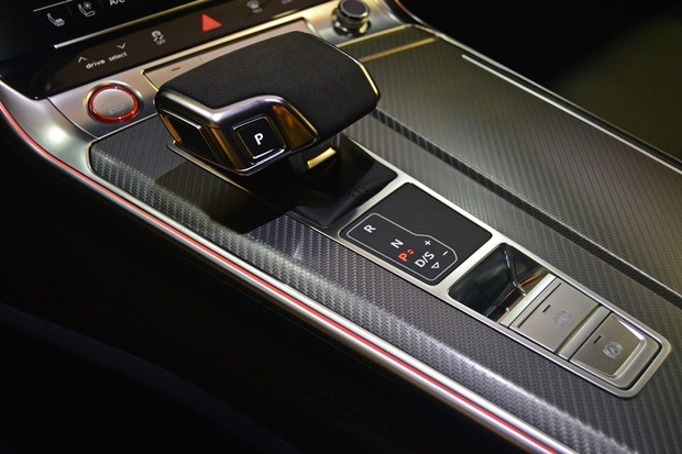 40 FOTOS EM DETALHES DOS NOVOS AUDI RS 6 AVANT, RS Q8 E R8 QUE CHEGAM ...