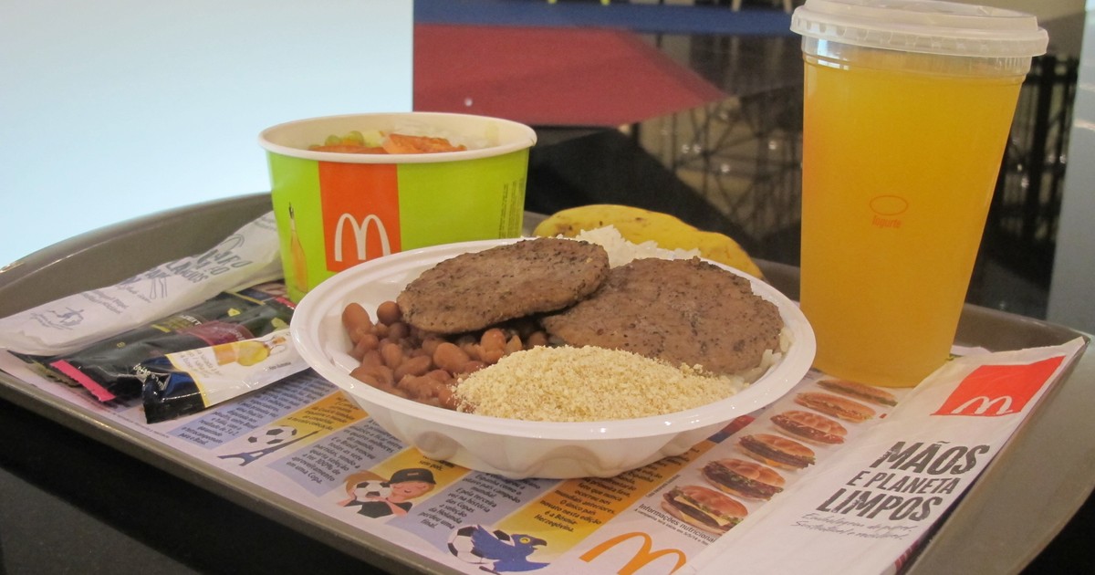 G1 - Sem divulgar, McDonald's vende arroz e feijão no Brasil - notícias ...