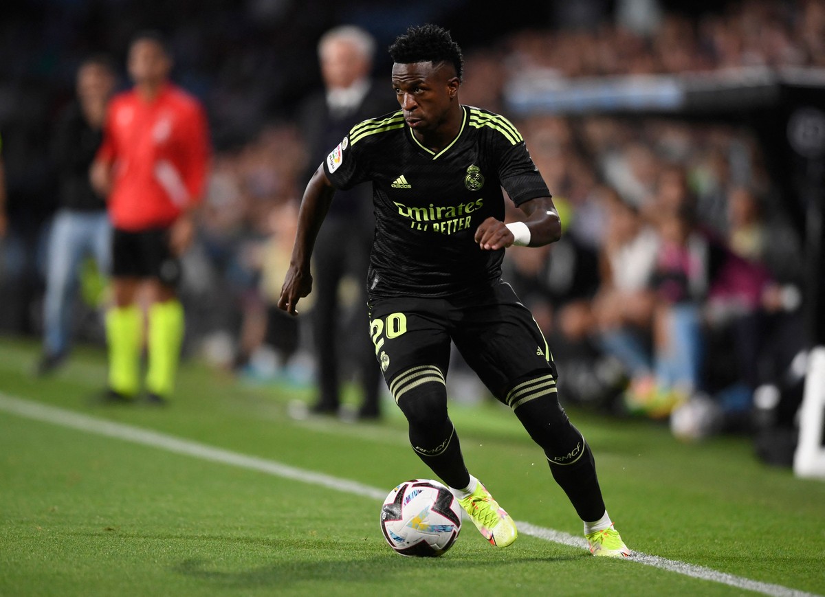 Perfil de La Liga compara Vini Jr a Ronaldo Fenômeno em goleada do Real ...