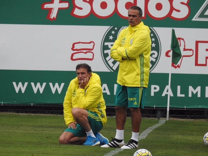 Ficou sabendo? Cuca fica no Verdão; torcida do Fla volta a aeroporto