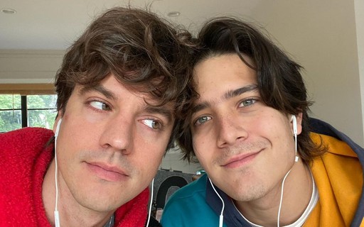 Irmão de Luciano Huck, Fernando Grostein posa com marido: "Viado com ...