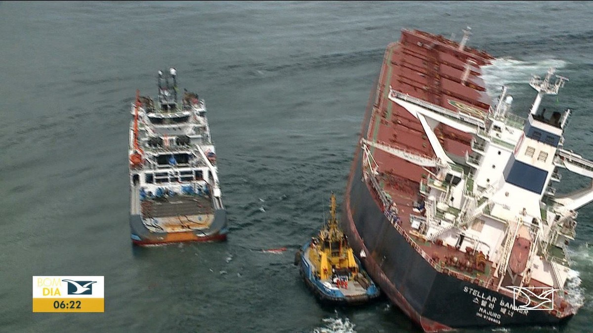 Autoridades analisam como retirar toneladas de minério de ferro do ...