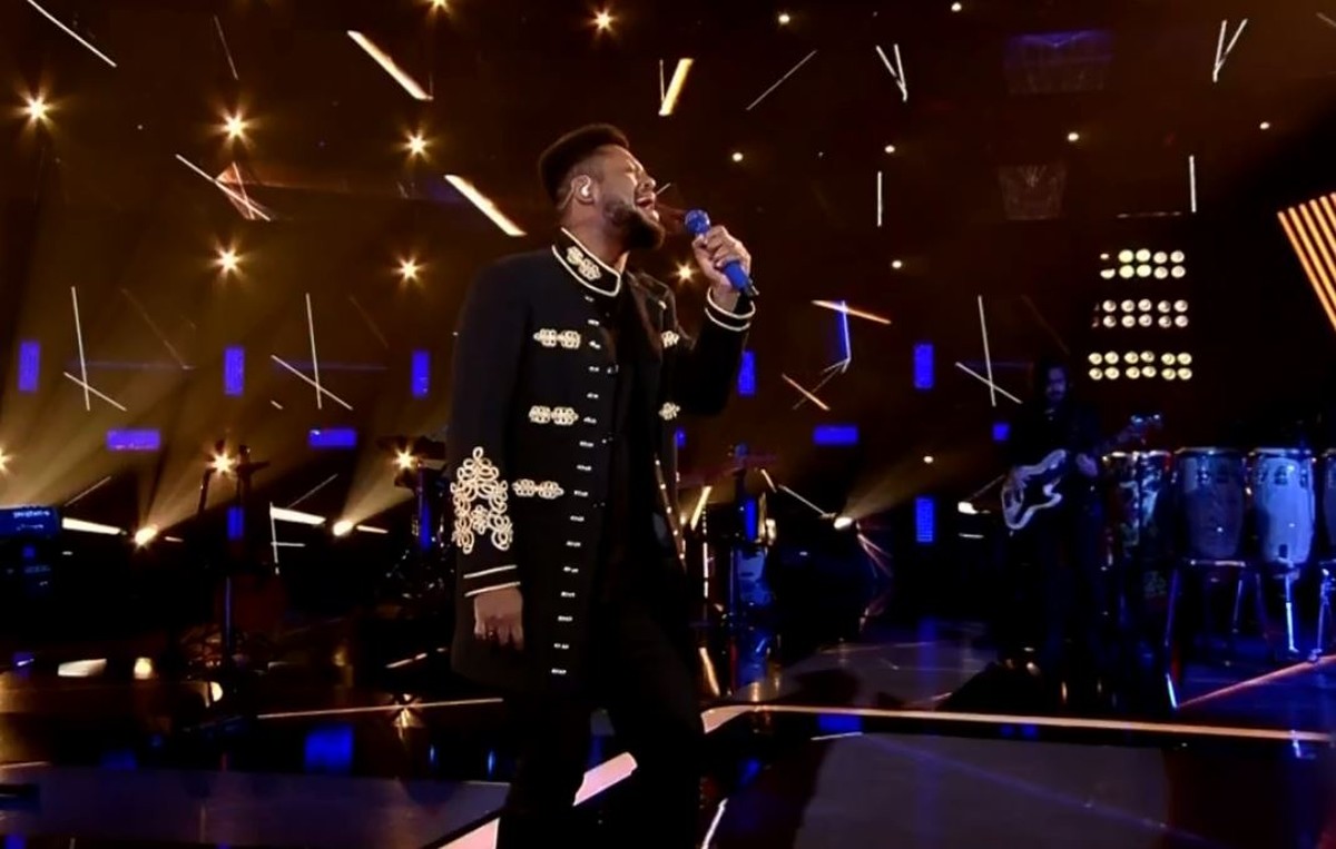 Hugo Rafael agradece apoio de fãs por chegar até a final do The Voice ...