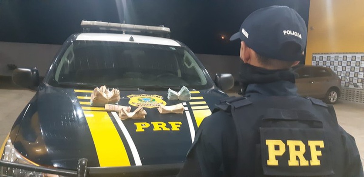 Prf Apreende Quase R 54 Mil E Prende Motorista Por Lavagem De Dinheiro