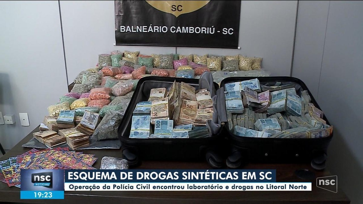 Mala com mais de R$ 800 mil é apreendida com grupo suspeito de fabricar ...