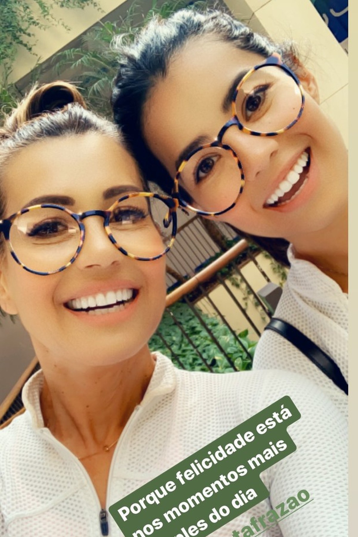 Solange Frazão mostra que a beleza está no DNA da família ao posar com Thabata Frazão: "Encontro ...