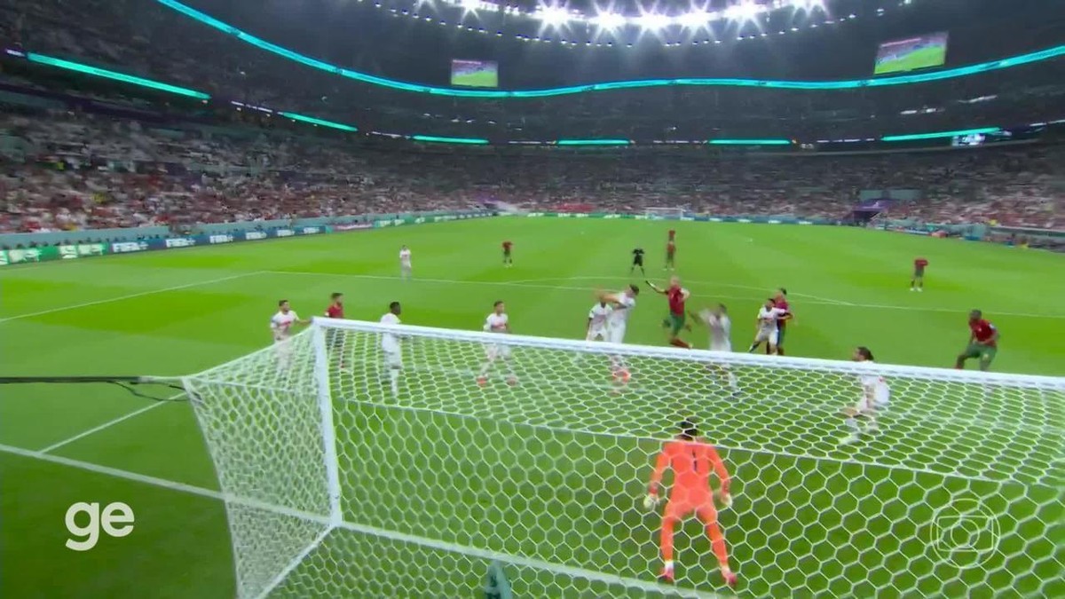 Pepe se torna jogador mais velho a fazer gol em mata-mata de Copa do ...