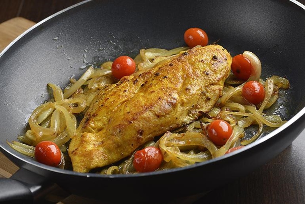 Filé de frango: coloque mais cor e sabor no prato | Vamos temperar com ...