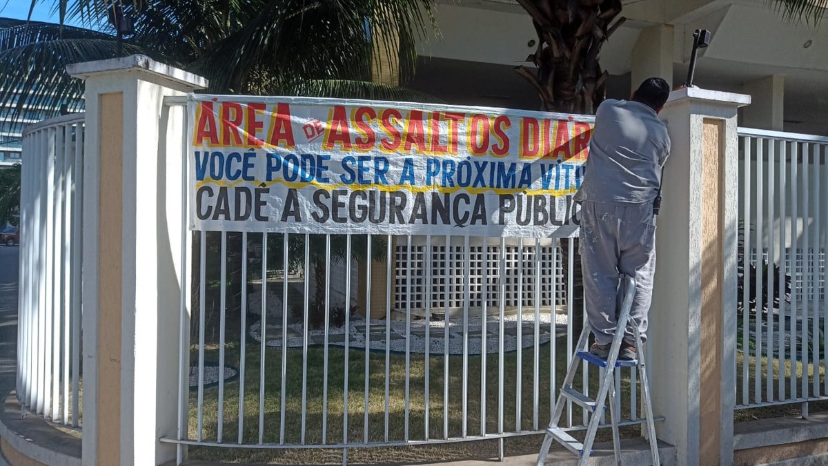 'Cuidado, você pode ser a próxima vítima', alertam moradores de Jacarepaguá em faixa sobre risco ...