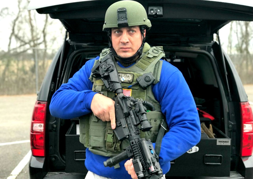 Após homenagem inédita na SWAT, 'policial herói' de Marília sonha com ...