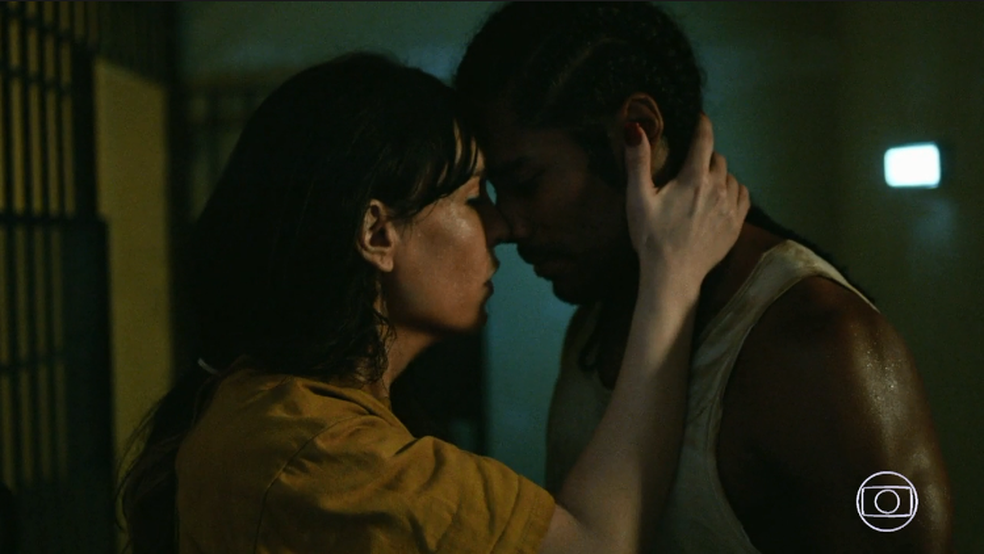 Maria Clara Spinelli sobre história de amor entre Kelly e Binho, vivido por Diogo Salles: 'Foi ...