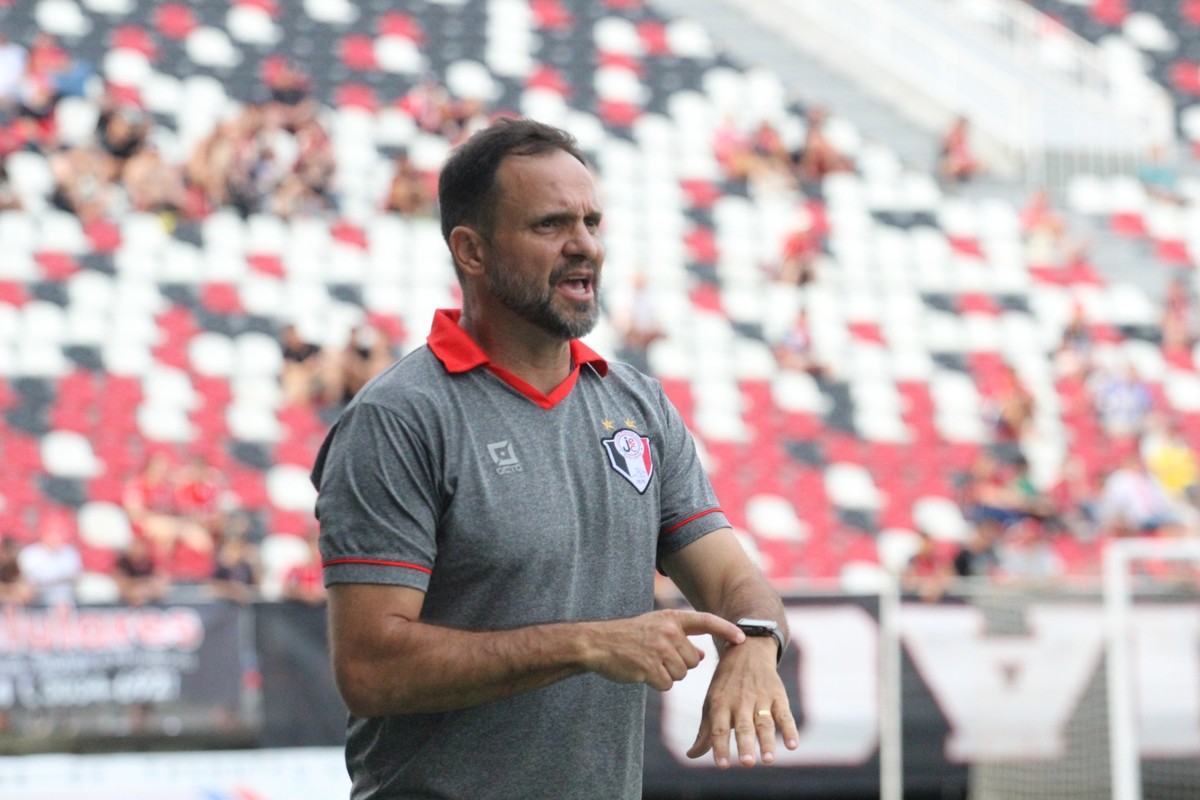 Wagner Lopes deixa o Joinville e acerta com o Atlético-GO | sc | ge