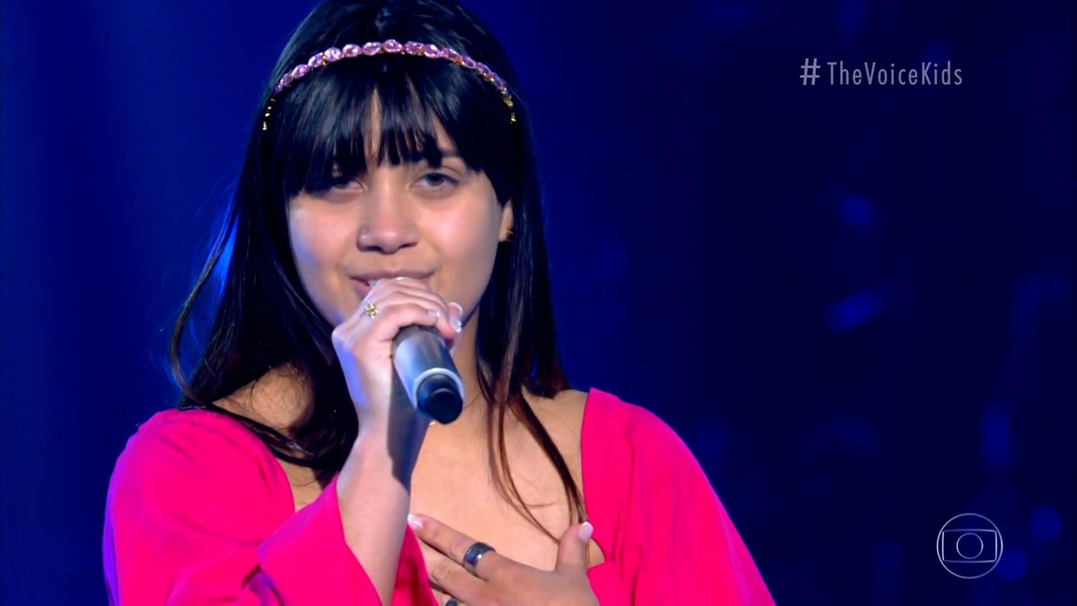 'The Voice Kids': Bianca Alves é escolhida por Teló após cantar sucesso ...