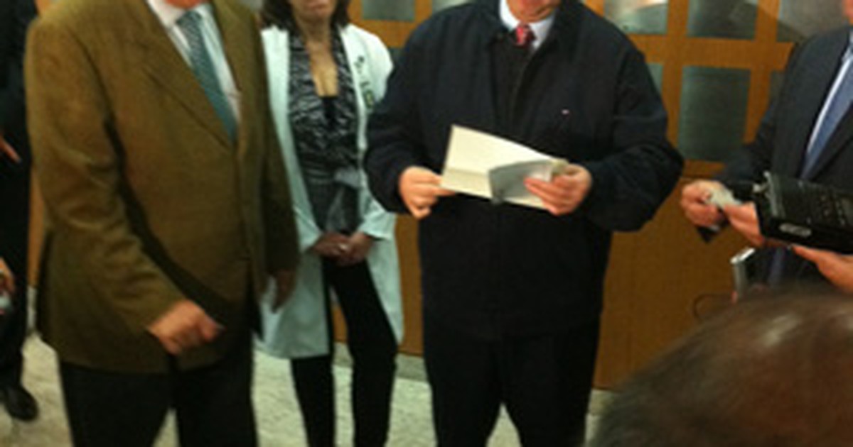 G1 - Kassab doa reajuste salarial a hospital em São Paulo - notícias em ...