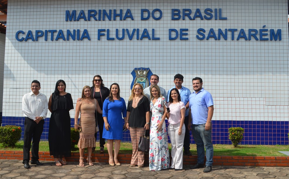 Capitania Fluvial Presta Homenagens Em Santarém No Dia Da Marinha Do