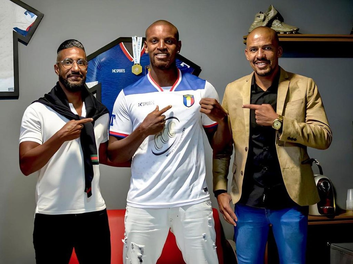 União Suzano anuncia zagueiro Cleber Reis, ex-Corinthians e Santos ...