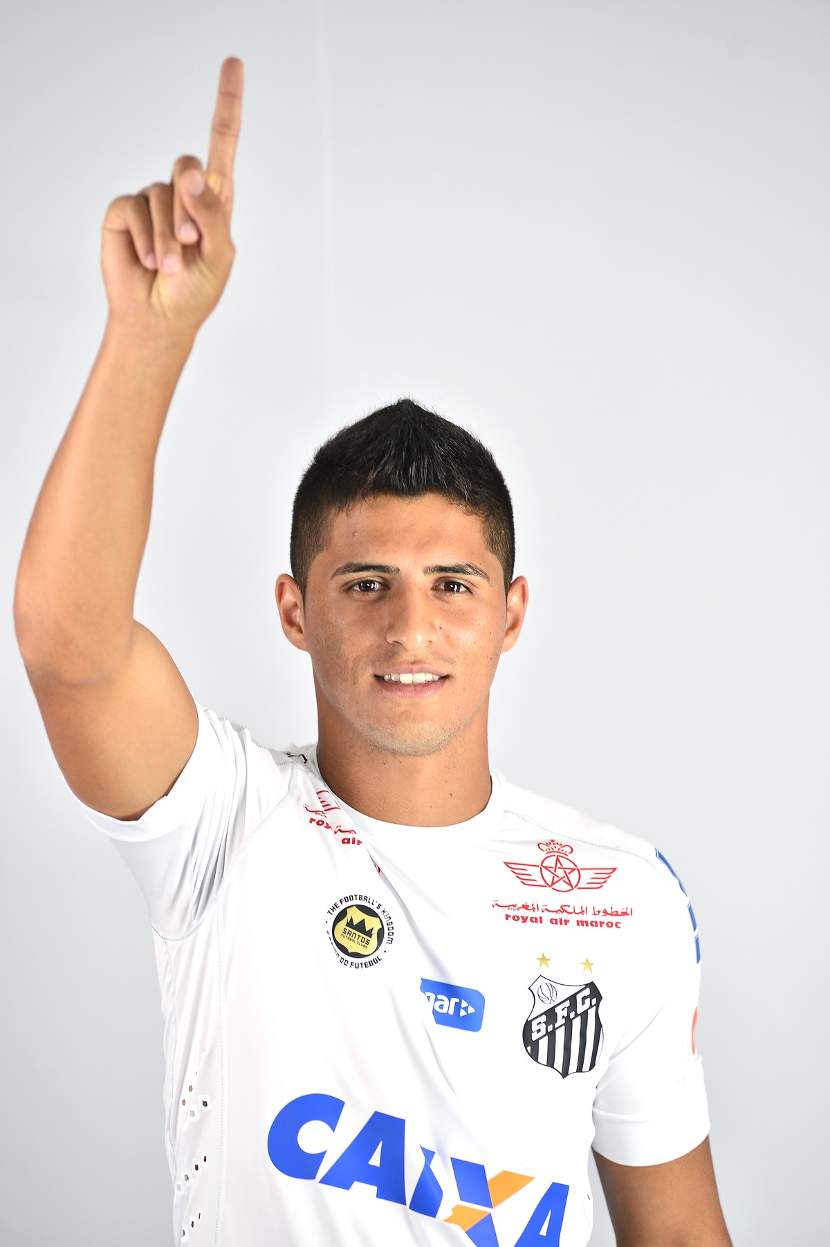 Elogiado por Elano, Daniel Guedes volta a ter chance no Santos após ...