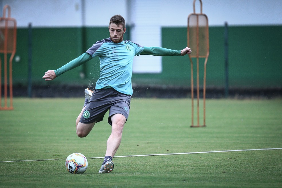 Tudo certo: CSA define contratação do atacante Aylon