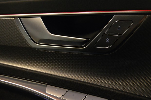 40 FOTOS EM DETALHES DOS NOVOS AUDI RS 6 AVANT, RS Q8 E R8 QUE CHEGAM ...