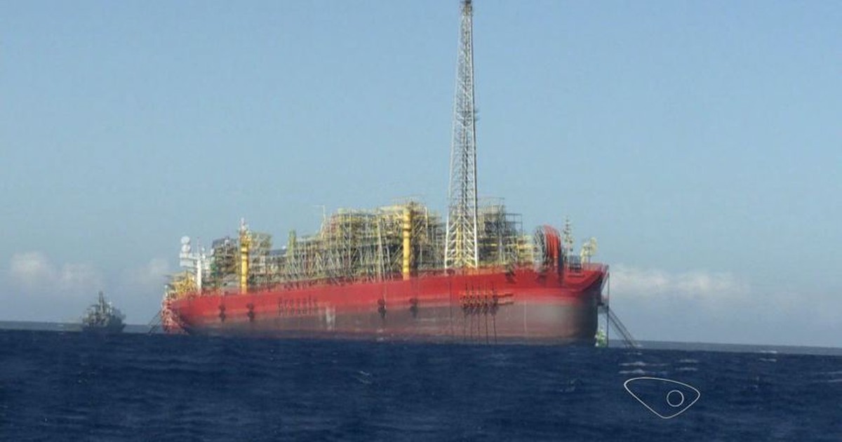 G1 - Corpo de 9ª vítima de explosão em navio-plataforma chega a Vitória ...