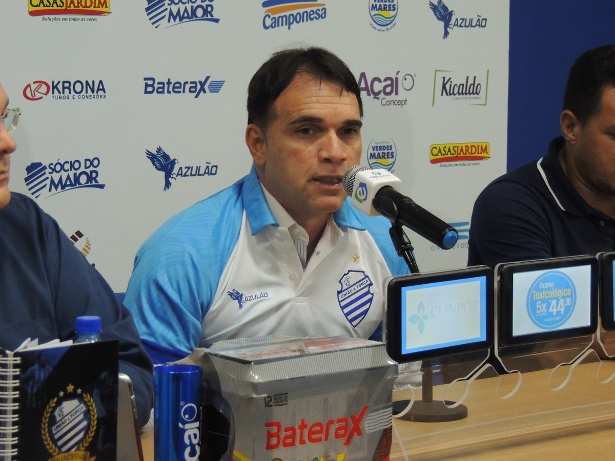 Durante apresentação, Ewerton Câmara fala em desafio de comandar o sub ...