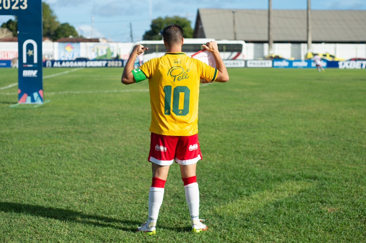 No primeiro jogo da temporada 2023, CRB faz homenagem ao Rei Pelé | crb ...