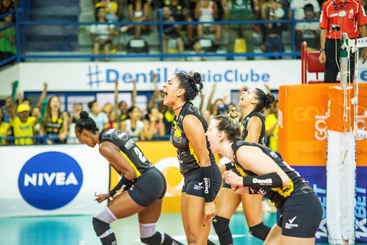 Atual vice-campeão, Praia Clube estreia na Superliga feminina no fim de ...