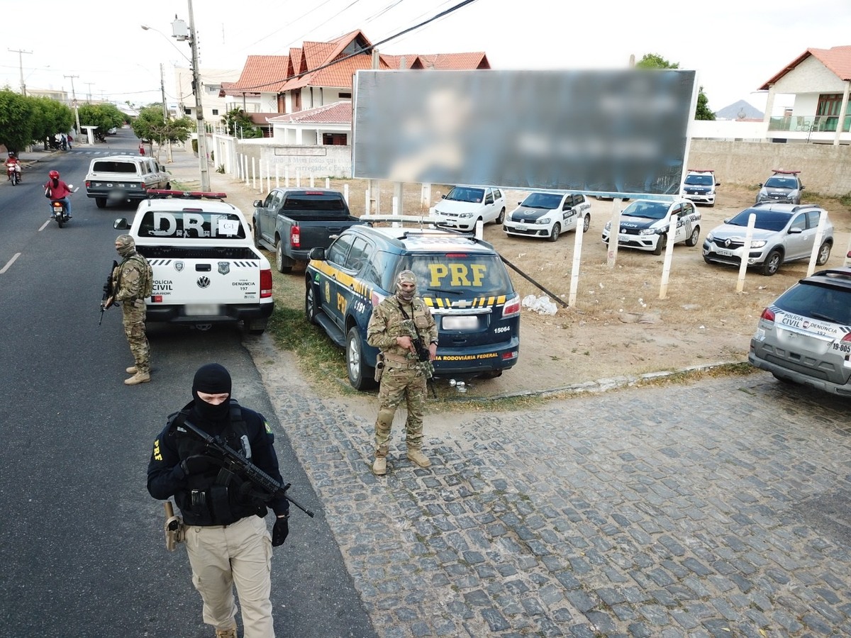 Suspeitos De Assaltos E Explosões A Bancos São Presos Durante Operação