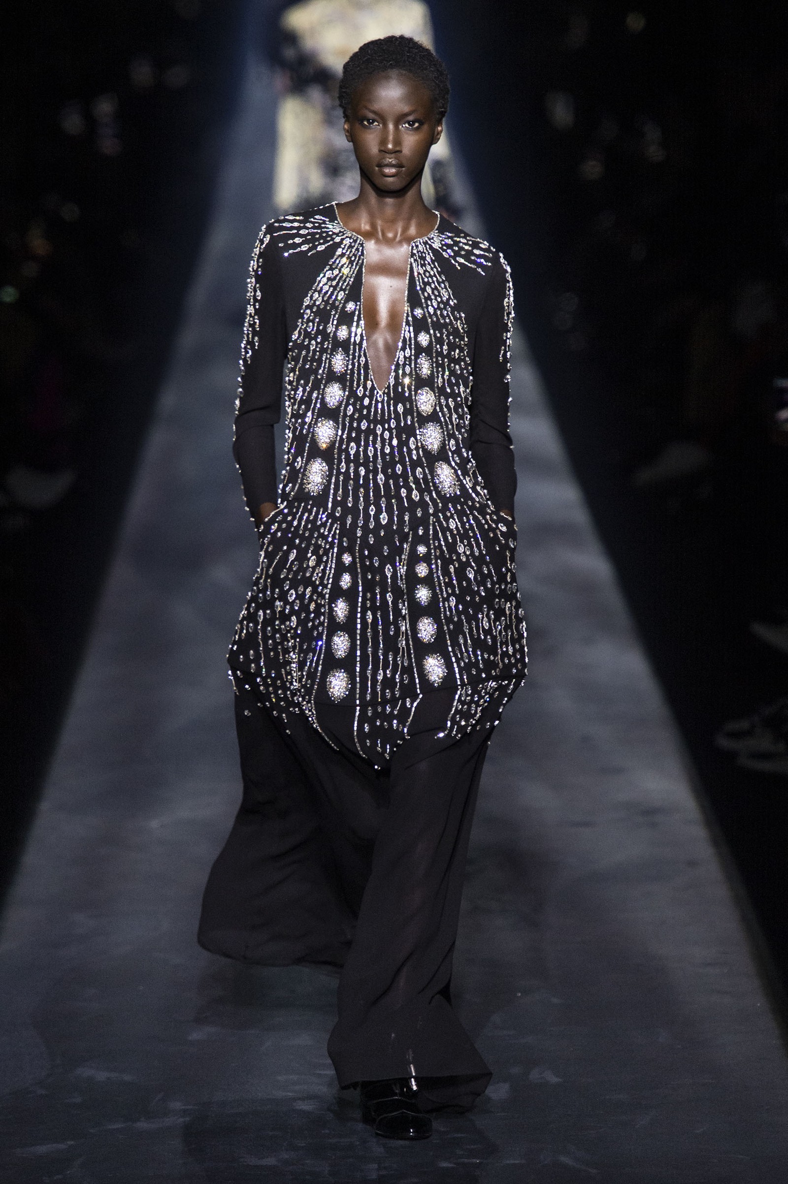 Givenchy | Inverno 2019 | Paris | Desfiles | Vogue
