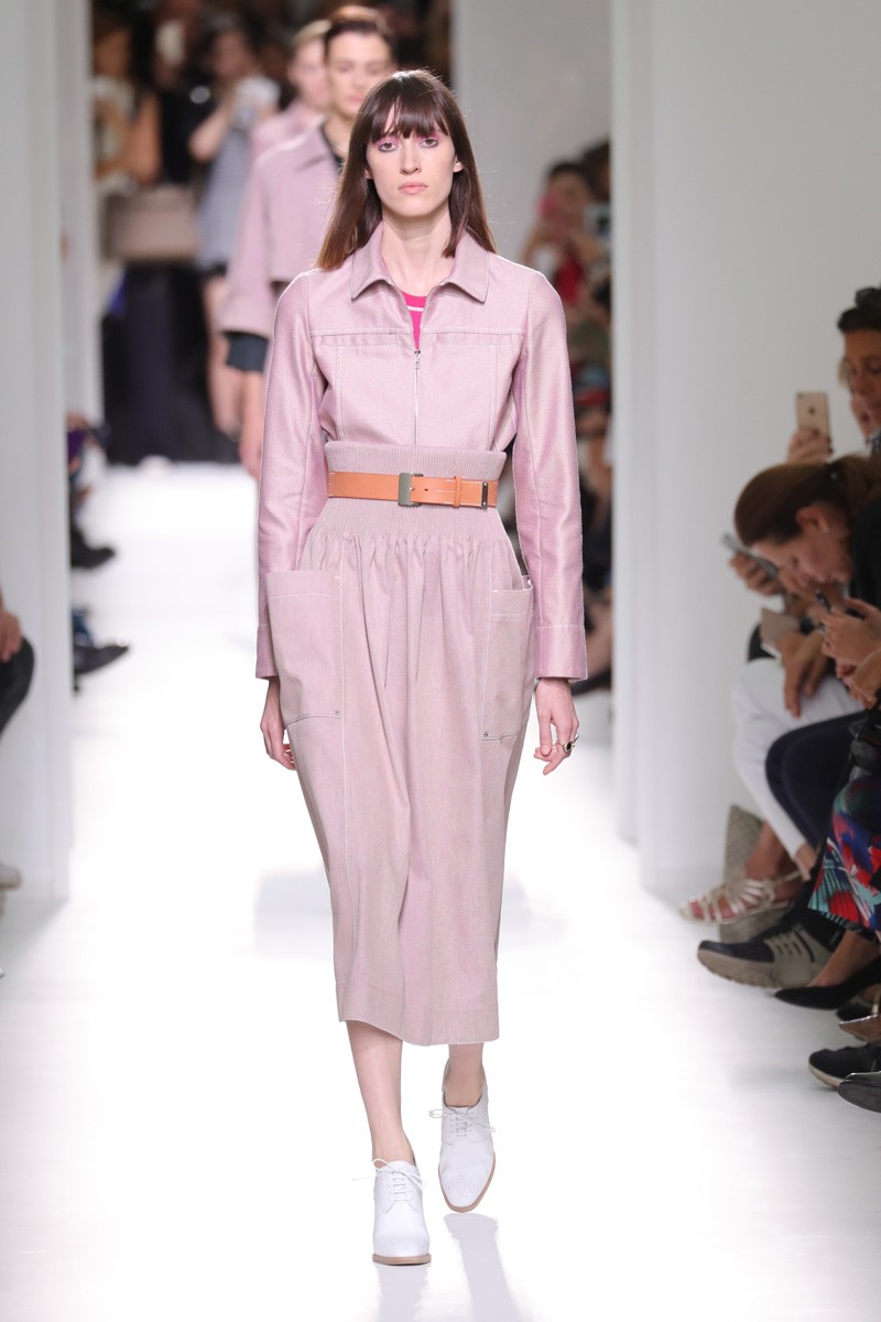 Hermès alia clássico atemporal da marca a desejos do momento | Desfiles ...