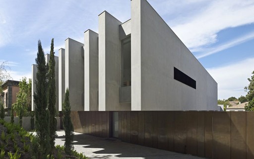 Cobertura em forma de asa define casa - Casa Vogue | Arquitetura