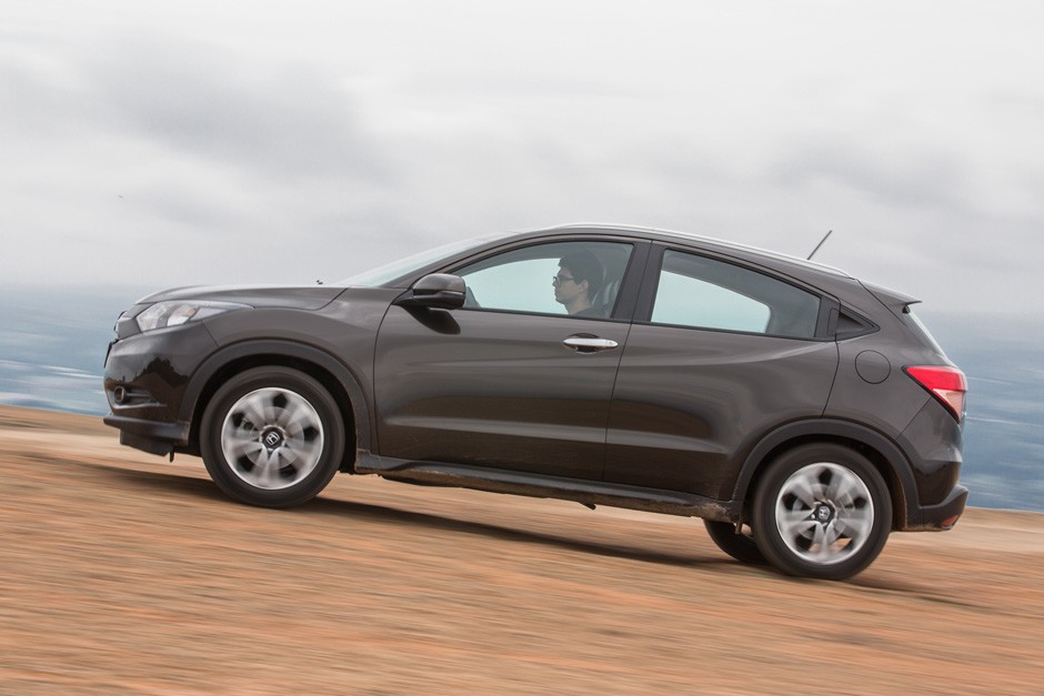 Comparativo: Honda HR-V x Jeep Renegade | Testes | autoesporte